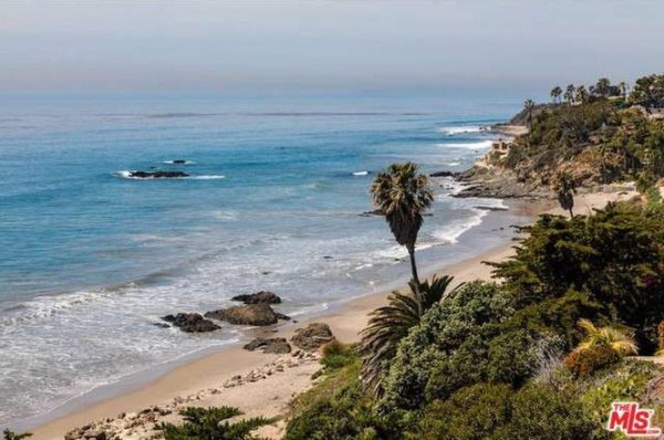 Celebrity Homes of the Week: Neil Diamond | Zoocasa Life