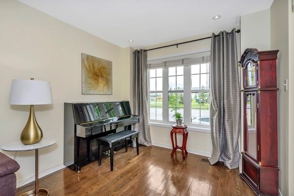 Knockout Listing Alert: 182 Bantry Avenue | Zoocasa Life